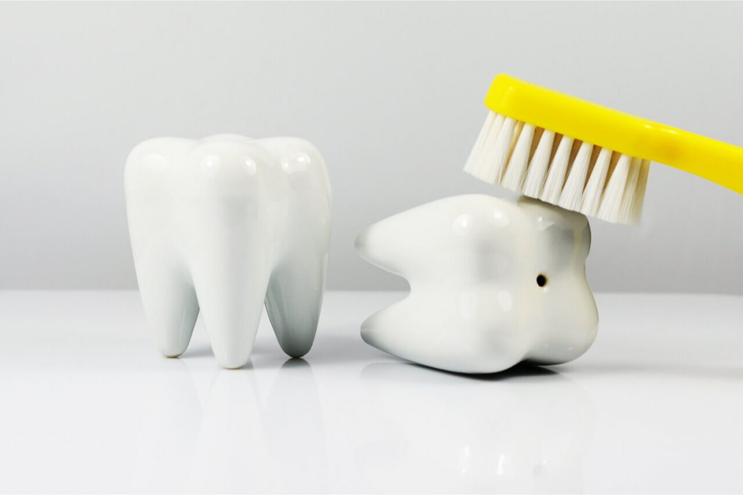 What Should You Do If A Tooth Feels Loose? | Trancy